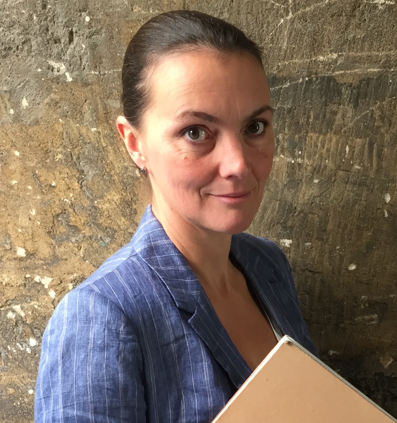 Professor Suzanne Aspden | Centre for Early Modern Studies